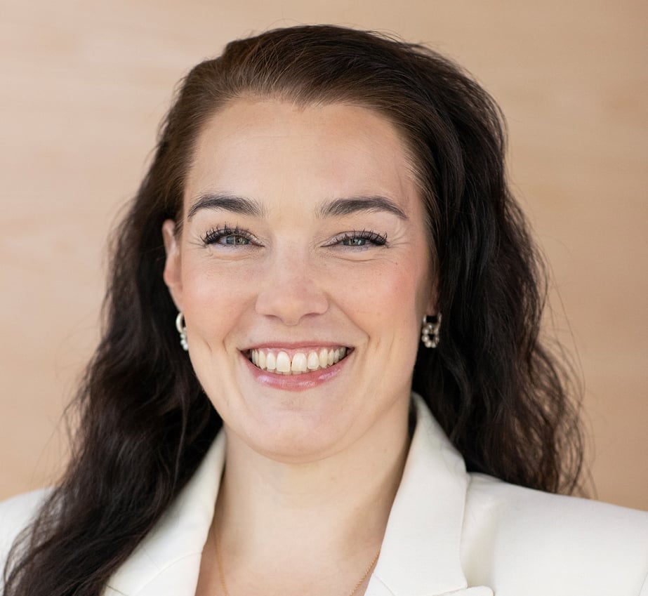 Mikaela Demel | UPM Communication Papers